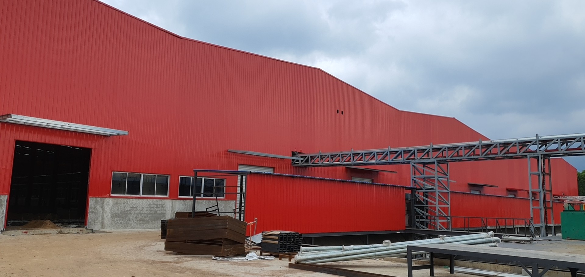 Prefab Steel Structure Warehouse H-Section Beams Customizable Sizes